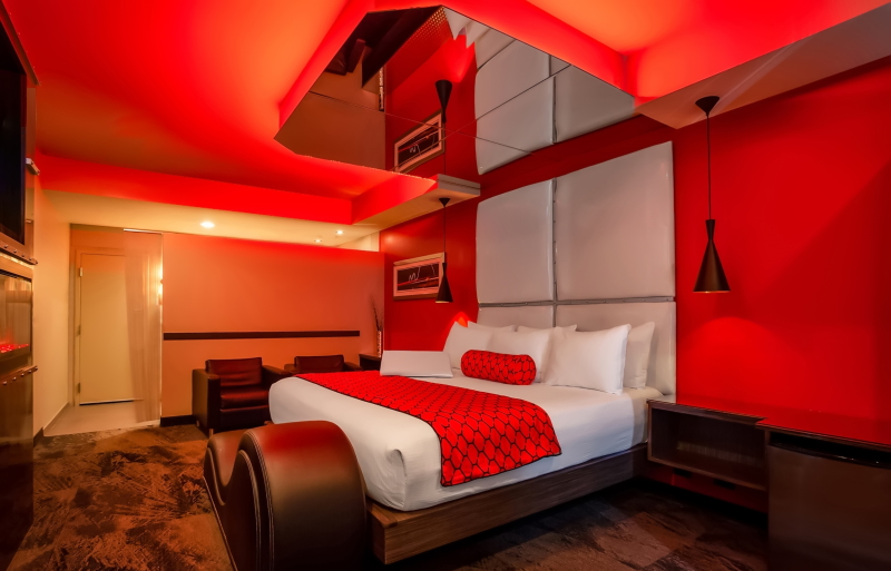 Crush AURA Midlothian - Prestige Club - Take Your Sexy Escape Behind the Velvet Rope